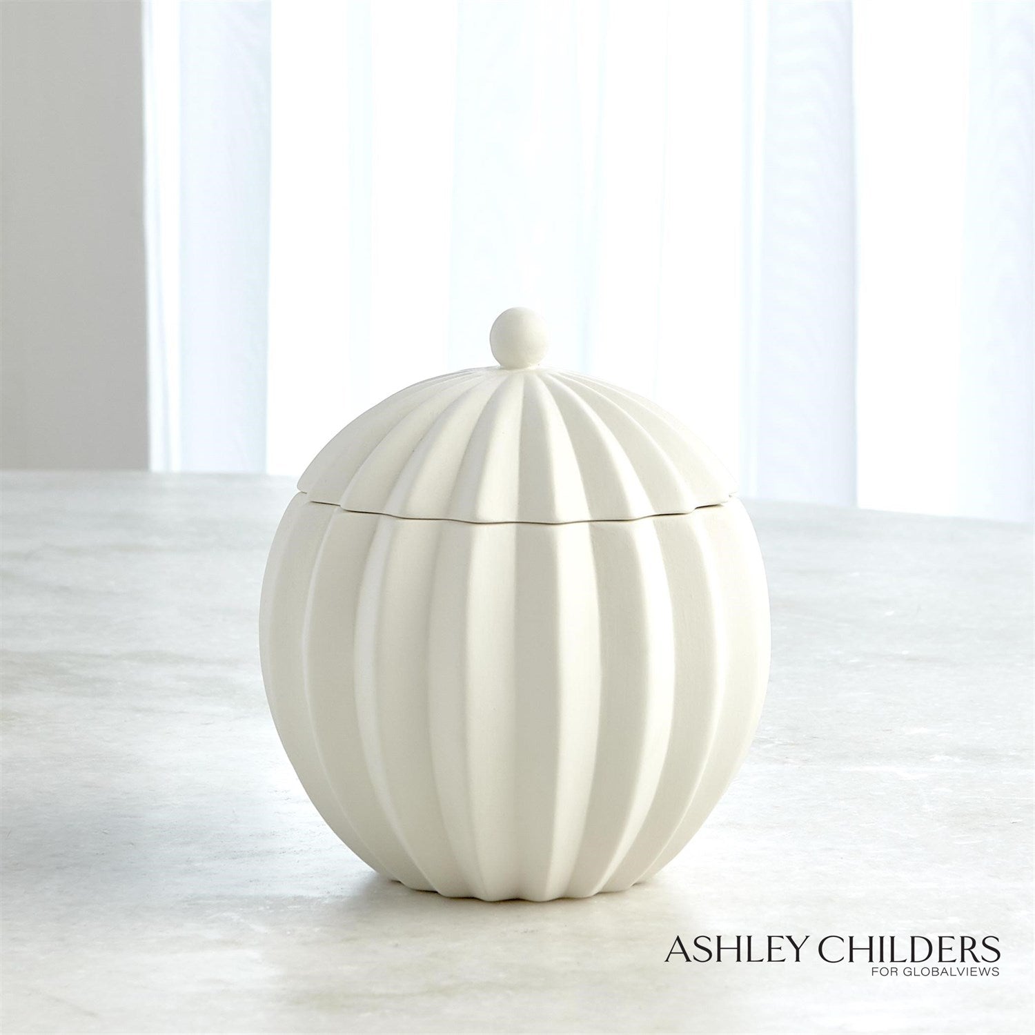 Spicchi Line Bowl with Lid - Matte White - Small – Gramercy Home Design